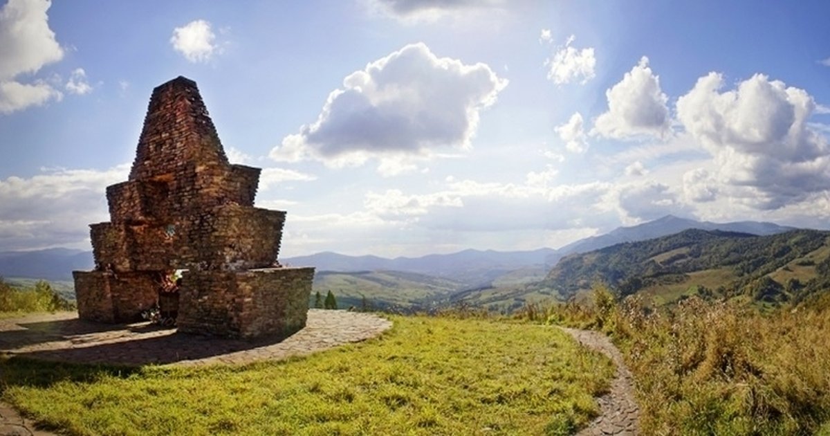 Parókia – Nyelvükért küzdenek